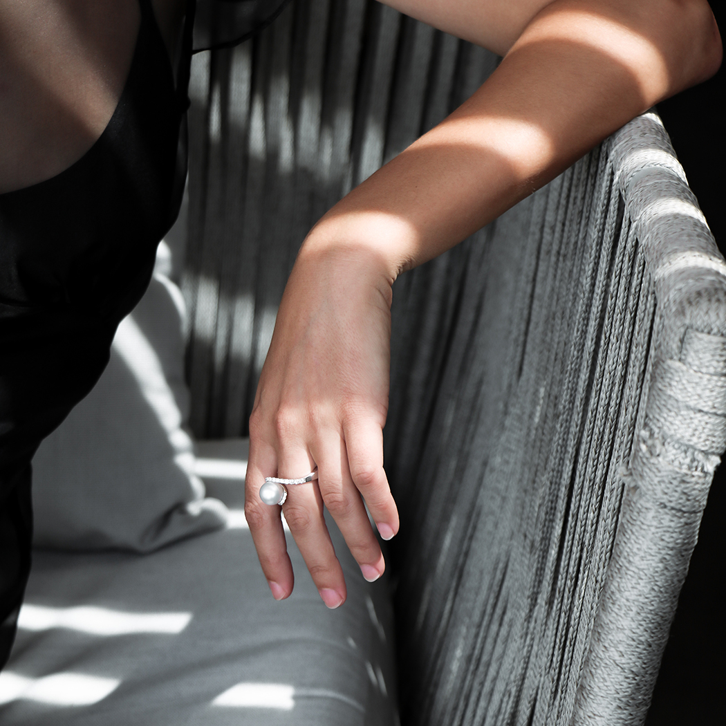 Angelic Pearl Ring Blanc with White Diamonds | Kailis Jewellery