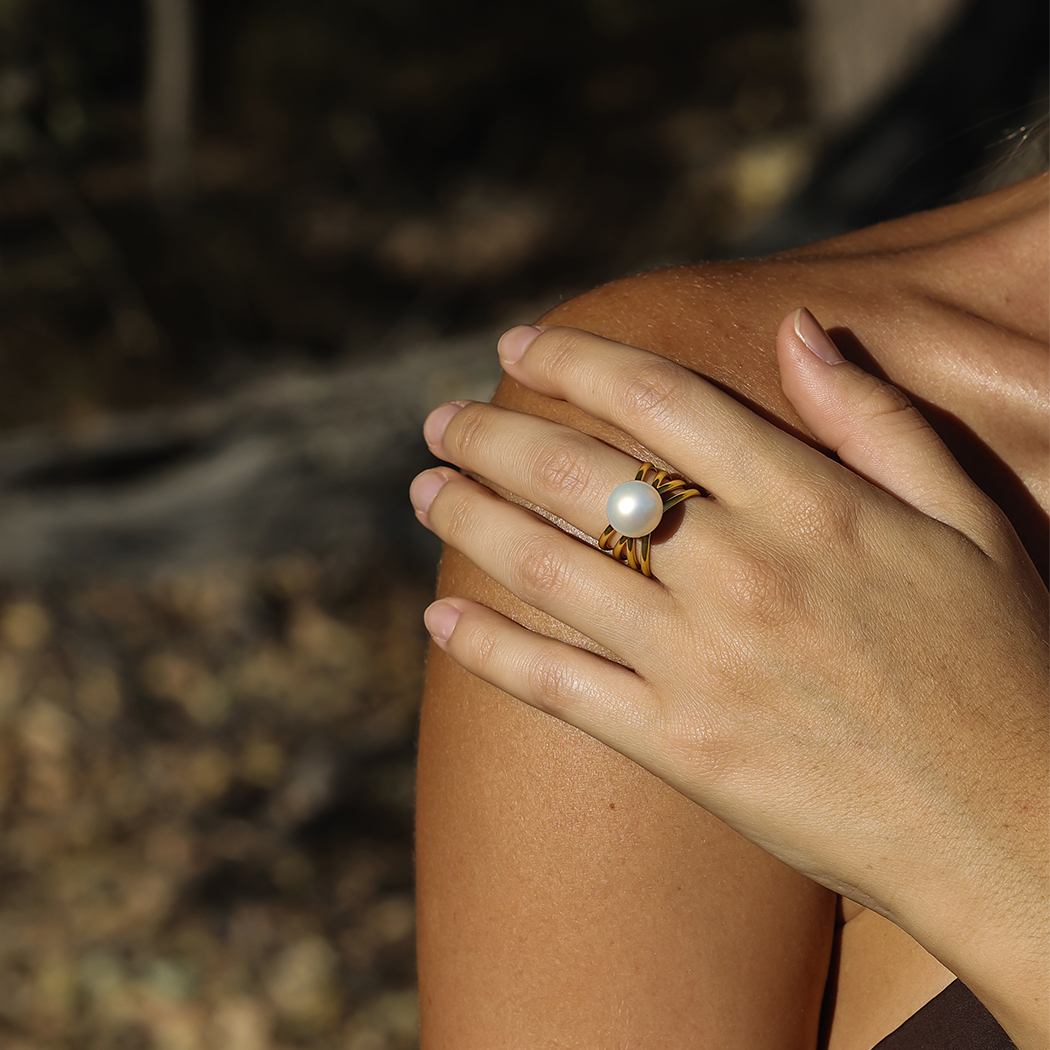 Unity Ring, 18ct Yellow Gold | Kailis Jewellery